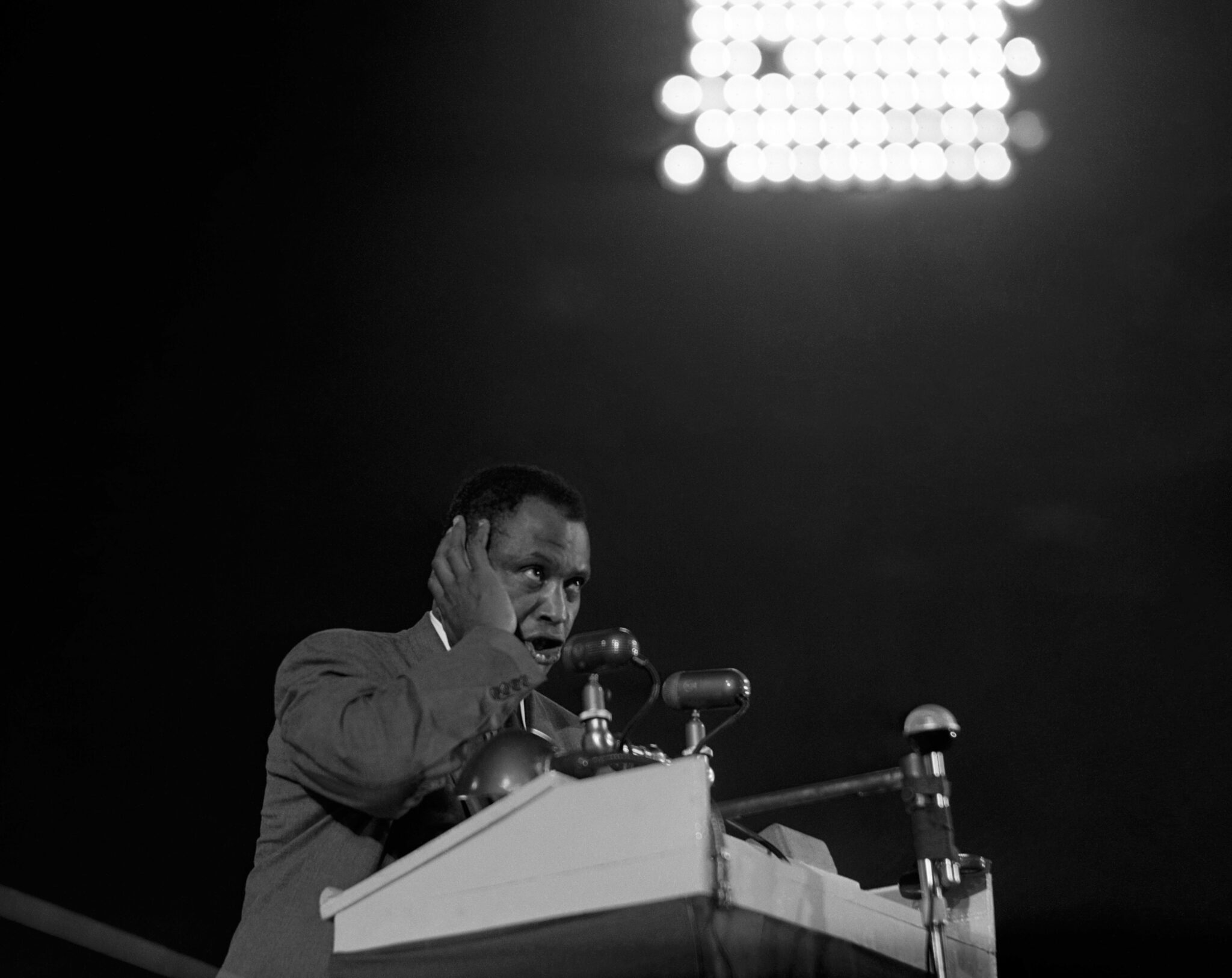 A Good Life in Bad Times - The Ideas Letter